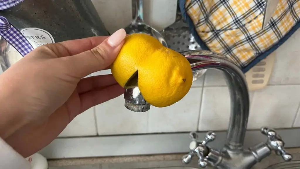 He aquí por qué debería envolver un limón alrededor de su grifo – Mis ...